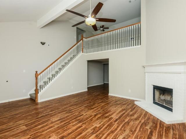 10208 Dawson Trail