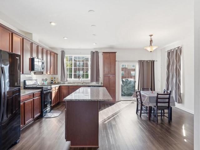 10208 egret ct