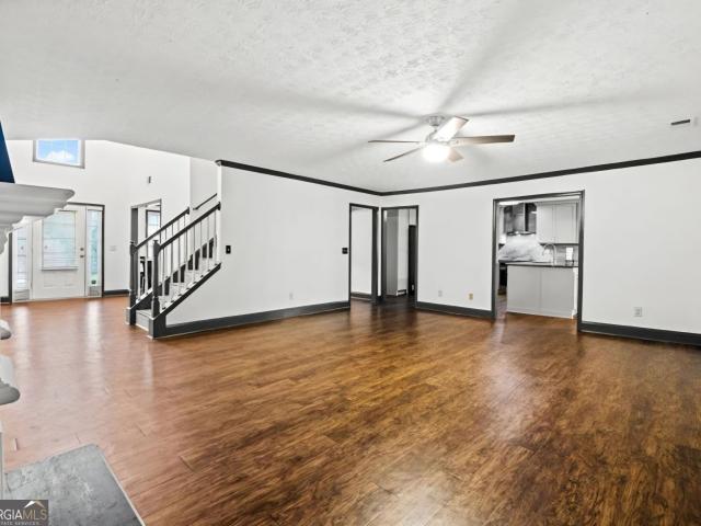 10208 Hemlock Way