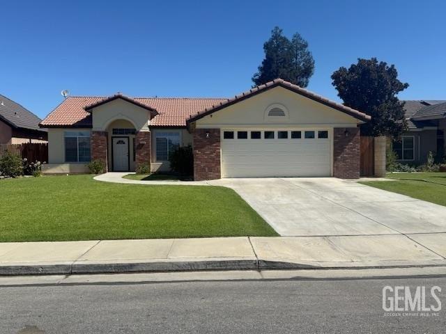 10208 Polo Trail Ave, Bakersfield, CA 93312
