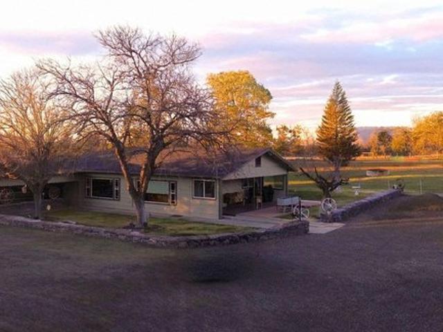 10209 County Highway A12, Montague, CA 96064