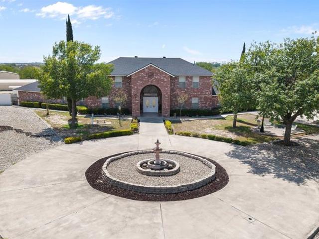 1020 Mary Lou Dr, Del Rio, TX 78840