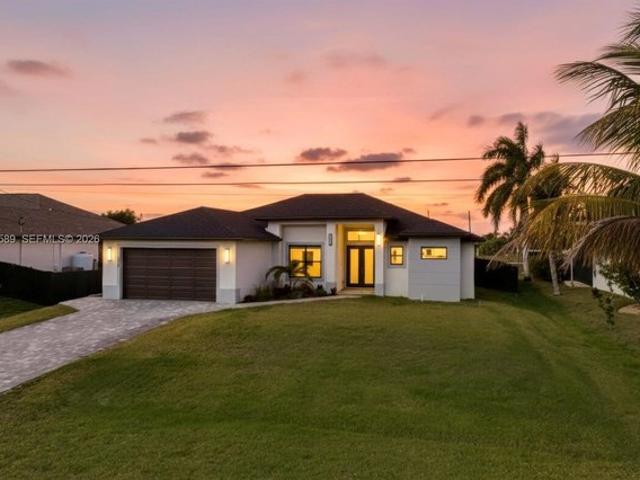 1020 NW 33rd Pl, Cape Coral, FL 33993