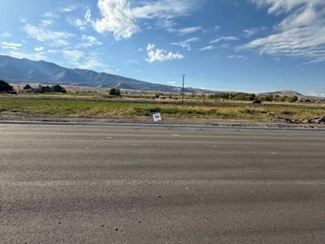 1020 N 75 W Unit 14, Mendon, UT 84325