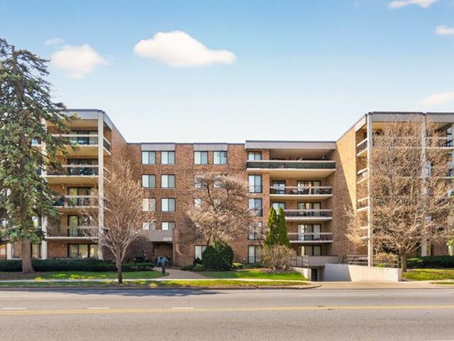 1020 N Harlem Ave Apt 1E, River Forest, IL 60305