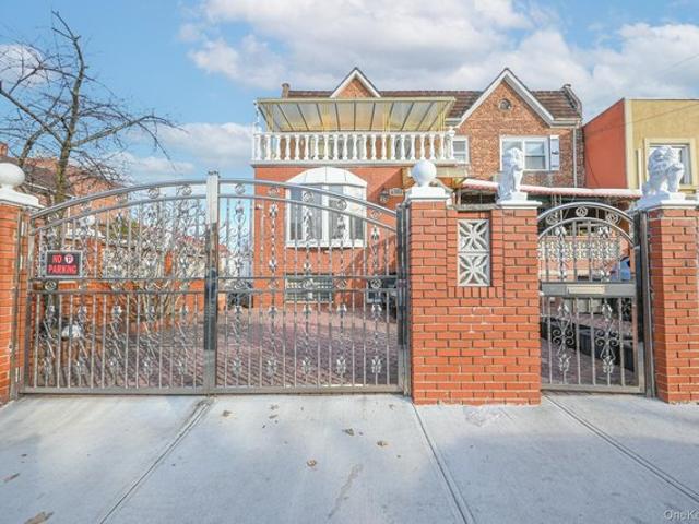 1020 nd Rd, Flushing, NY 11375