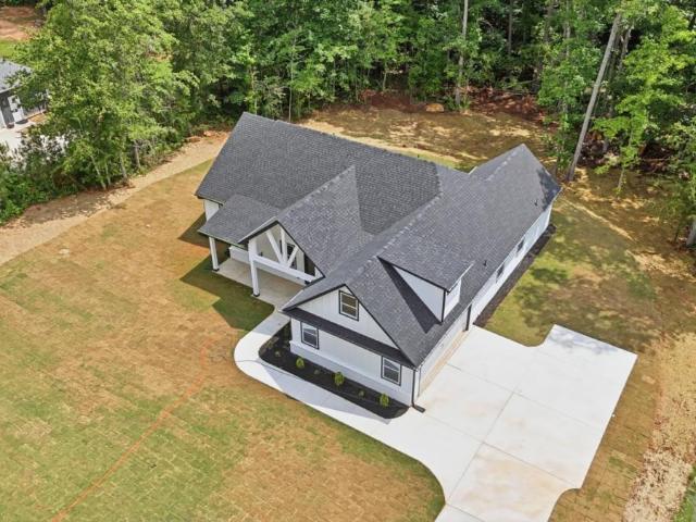 1020 Oakridge Drive