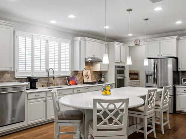 1020 Old Glory Dr, Aubrey, TX 76227 | MLS #21207