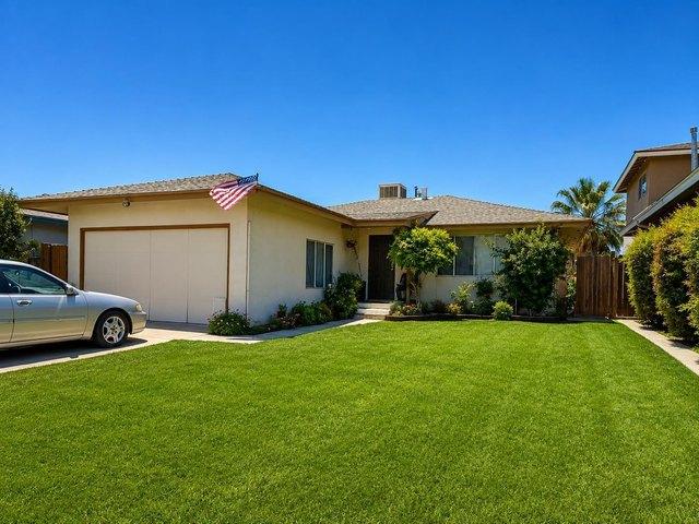 1020 Austin St, Madera, CA 93638