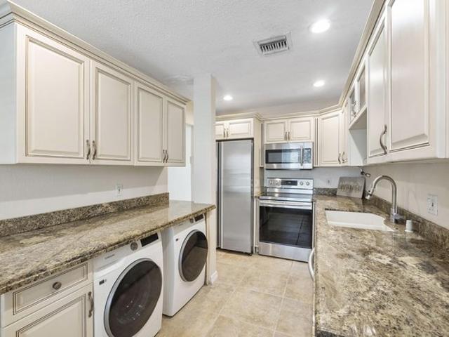 1020 Citrus Way Apt 101, Delray Beach, FL 33445