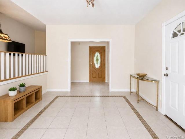 1020 Commack Road