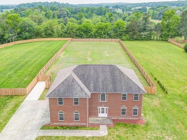 1020 Country Meadows Ln, Dalton, GA 30721