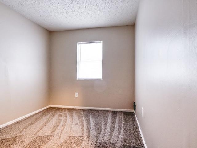 1020 E 13Th Ave 2 Bedroom Apartment for Rent at 1020 E 13th Ave, Columbus, OH 43211 South Linden
