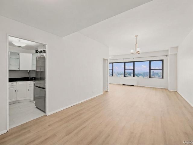 1020 Grand Concourse 24M
