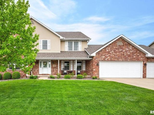 1020 Greenbrier Ln, Washington, IL 61571