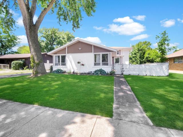 1020 Hahn Place