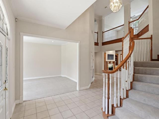 1020 Highland Oaks Drive
