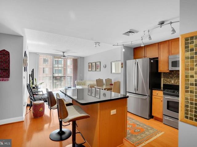 1020 Highland St N Unit 707, Arlington, VA 22201