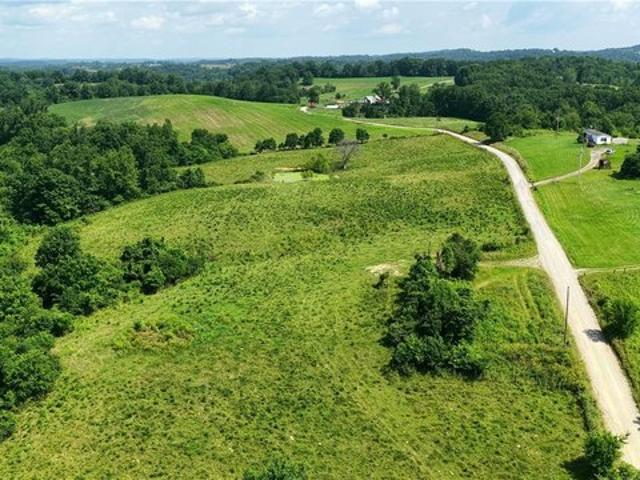 1020 Killwell Run Rd, Marietta, OH 45750