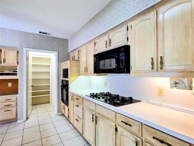 1020 Redbud Court