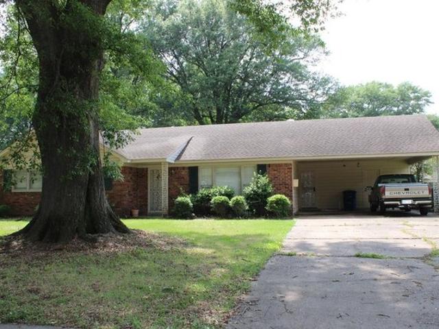 1020 Rich Rd, West Memphis, AR 72301