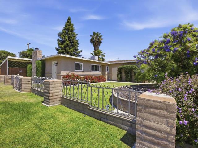 1020 Roberts Lane