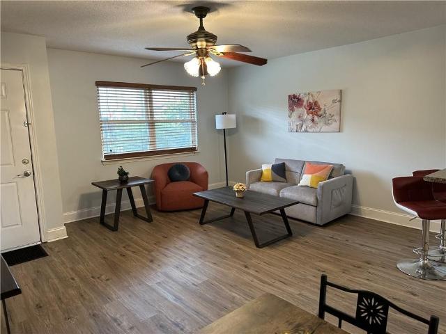 1020 St Julien Drive, 122, Kenner, US, LA