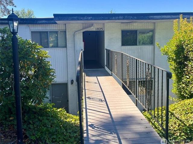 1020 S 230th St Unit A303, Des Moines, WA 98198