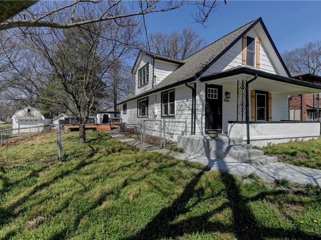1020 S McCoy St, Independence, MO 64050 | MLS #2610 | Compass