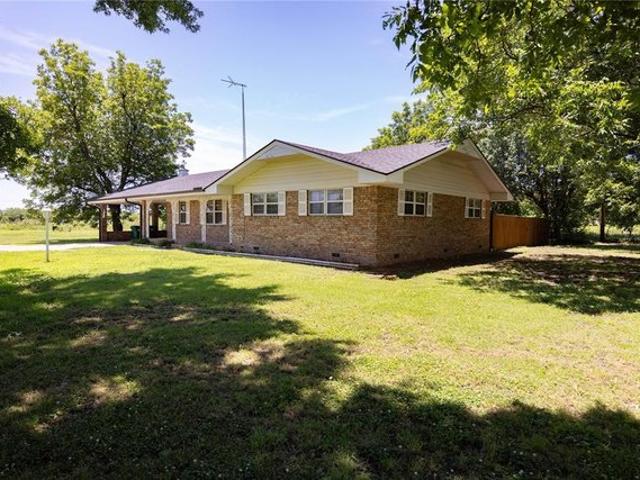 1020 S Rose Ave, Glencoe, OK 74032