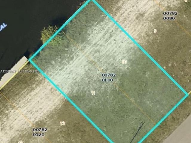 1020 SE 13th Ave, Cape Coral, FL 33990