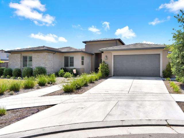 1020 Treasure Hills Dr, Madera, CA 93636 | MLS #647450