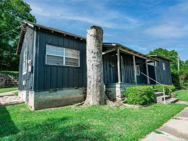 1020 W 1st St, Hominy, OK 74035