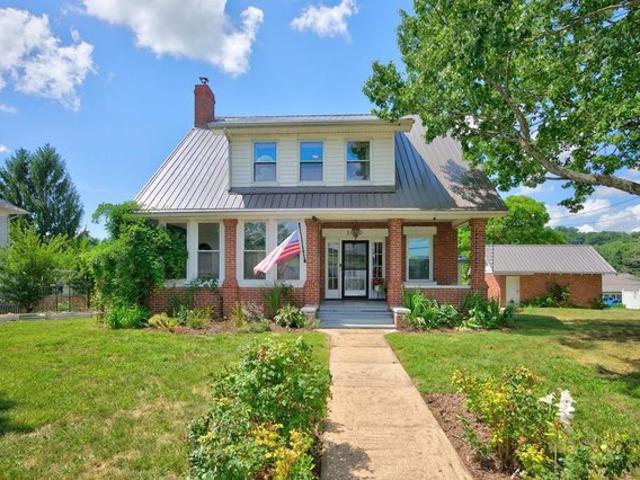 1020 W Main St, Wytheville, VA 24382