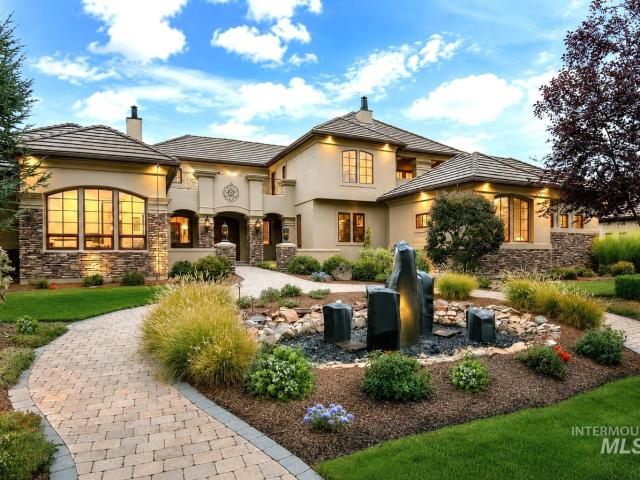 1020 W Shearwater Lane