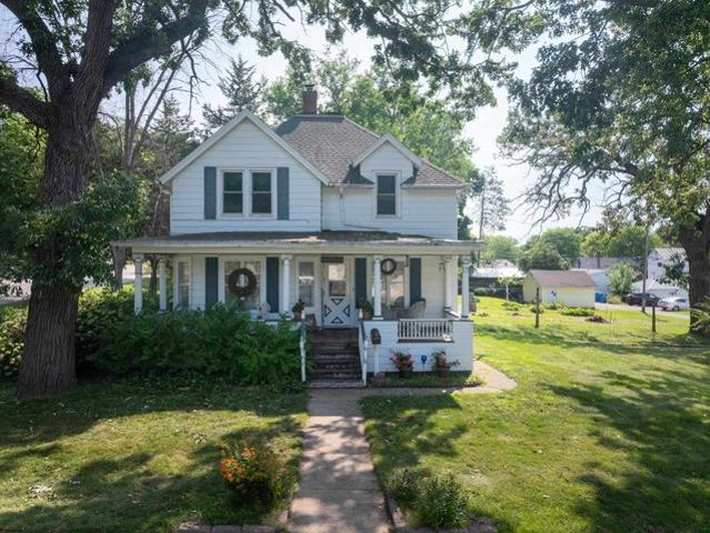 1020 Wood St, Baraboo, WI 53913