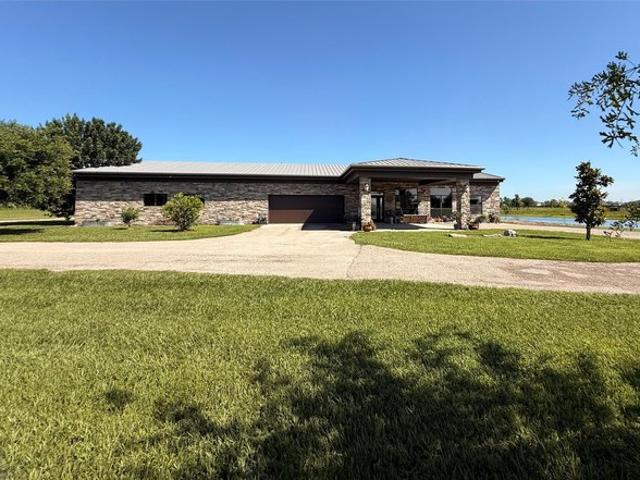 10210 Masters Rd, Manvel, TX 77578