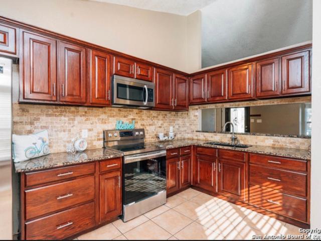 10210 Sunrise Field Dr, San Antonio, TX 78245 | MLS #1955 | Compass