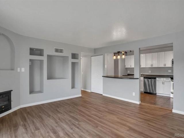 10211 Ura Ln Apt 4 201, Thornton, CO 80260