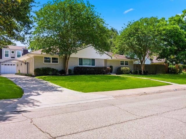 10211 Cliffwood Drive