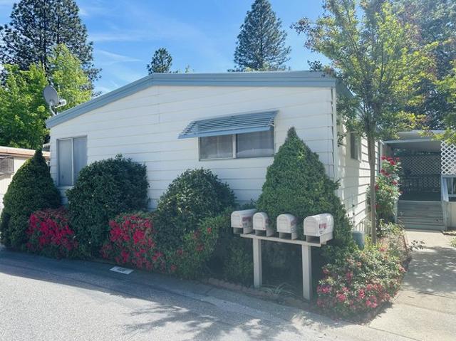10211 Forest Springs Dr, Grass Valley, CA 95949
