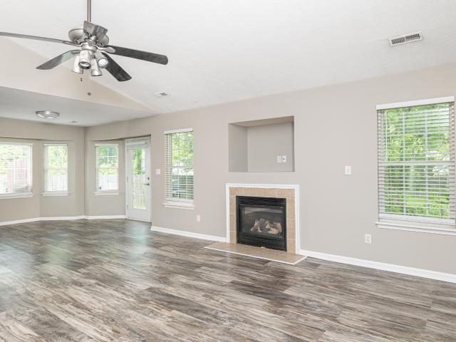10211 Gate Drive
