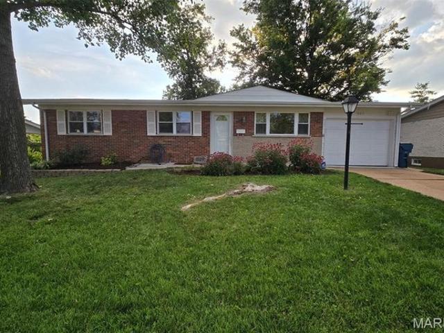 10211 Jubil Dr, Saint Louis, MO 63123