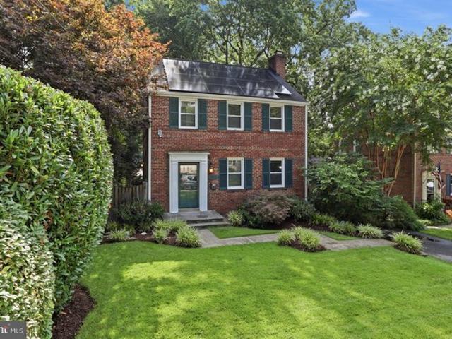 10211 Sutherland Rd, Silver Spring, MD 20901