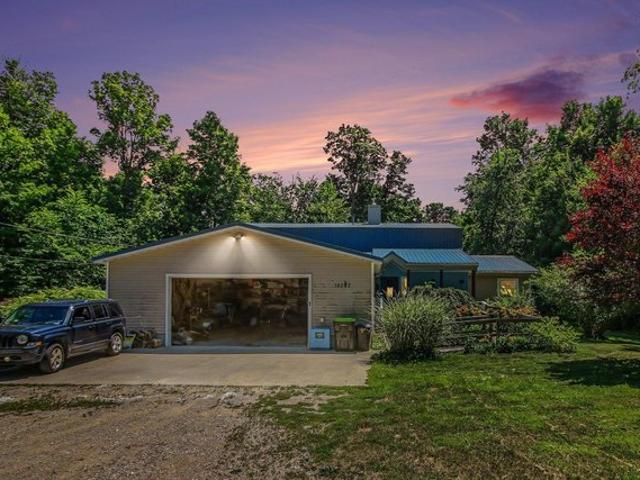 10212 E 48 Rd, Cadillac, MI 49601