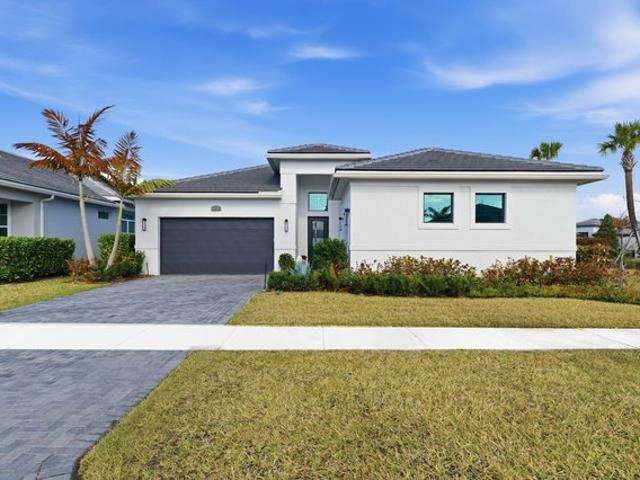 10212 SW Latium Way, Port Saint Lucie, FL 34987