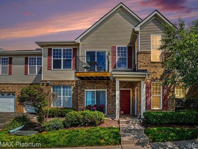 10217 Crossview Trl, Hartland Township, MI 48855