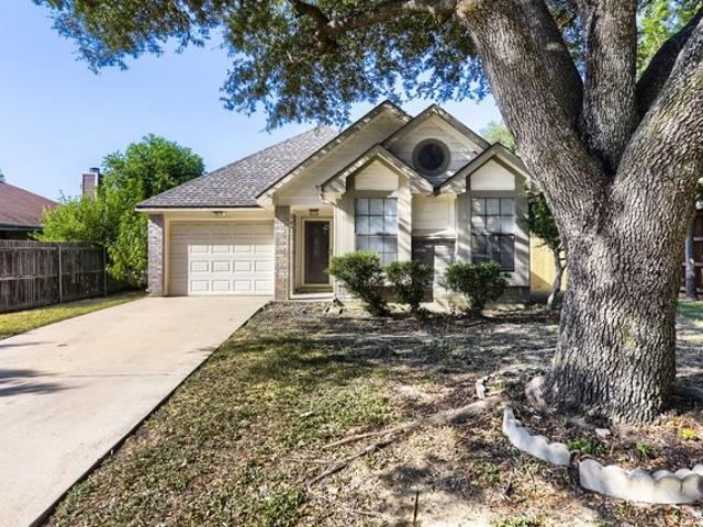 10217 Leatherwood Dr, Fort Worth, TX 76108
