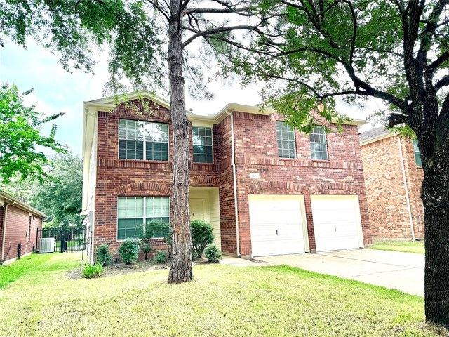 10214 E Summit Canyon Dr, Houston, TX 77095