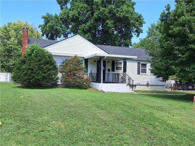 10214 E Sheley Rd, Independence, MO 64052
